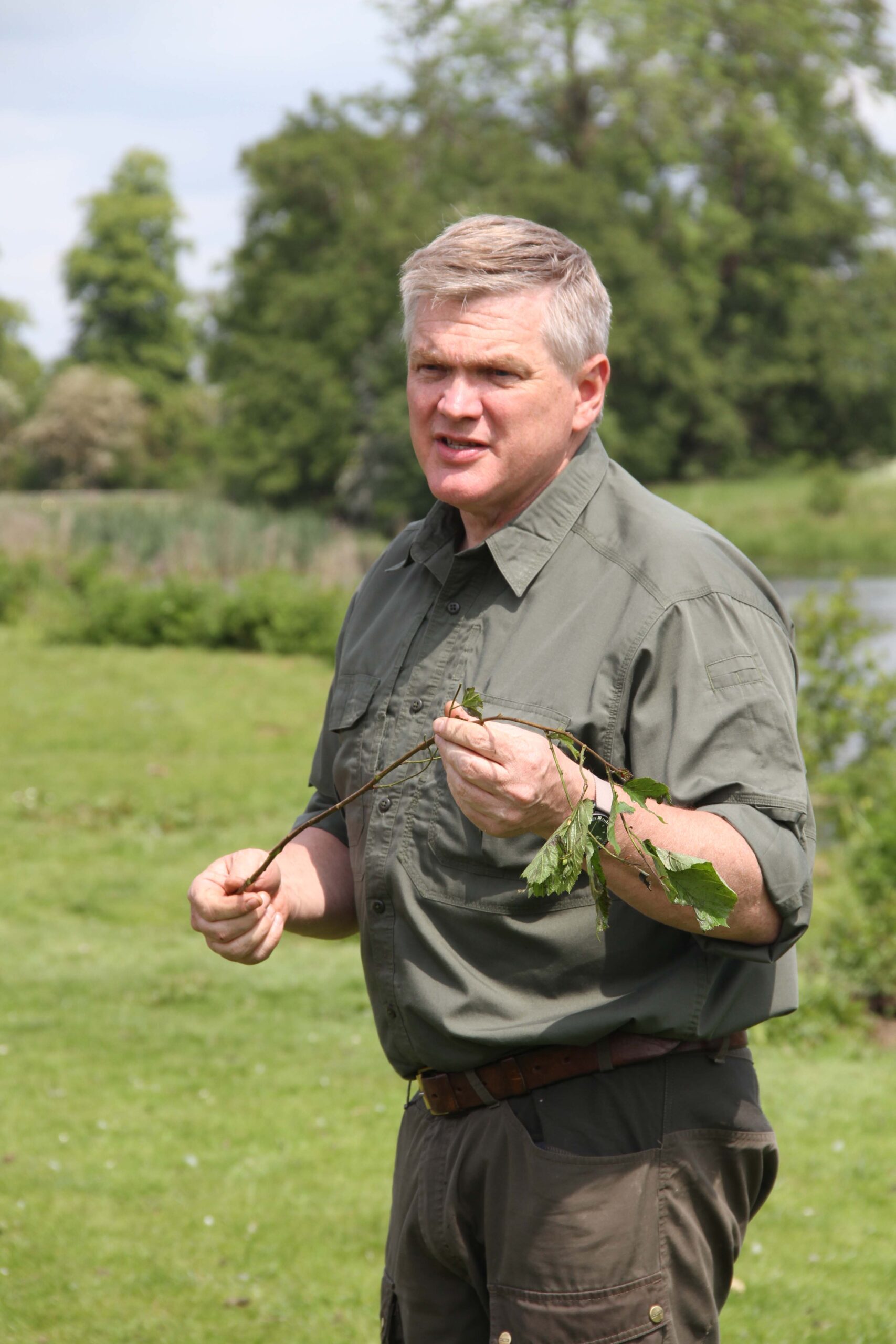 A Weekend in the Woods with Ray Mears 2026 - Bushcraft Magazine
