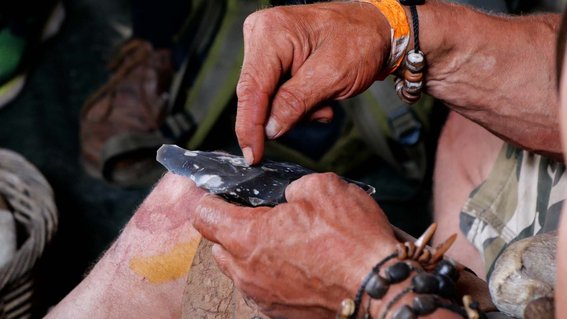 Flint knapping Workshop with Will Lord - Bushcraft Magazine