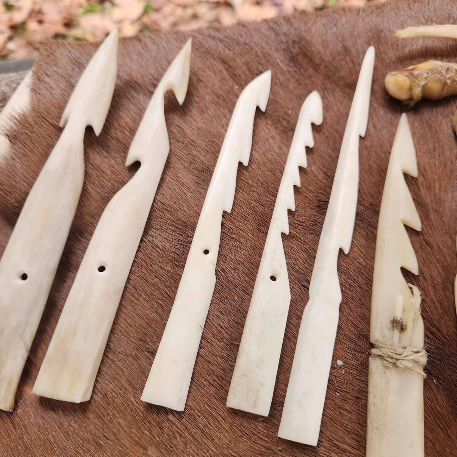 Primitive Fishing Hook & Line Using Bone - Bushcraft Magazine