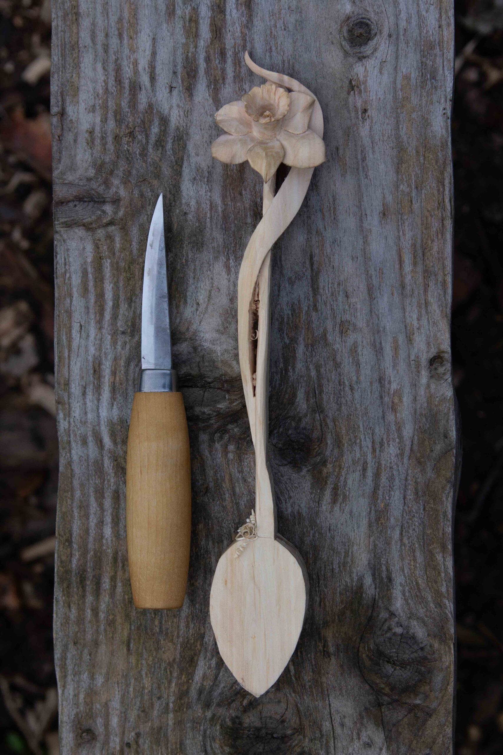 Art Spoon Carving with Giles Newman - Bushcraft Magazine